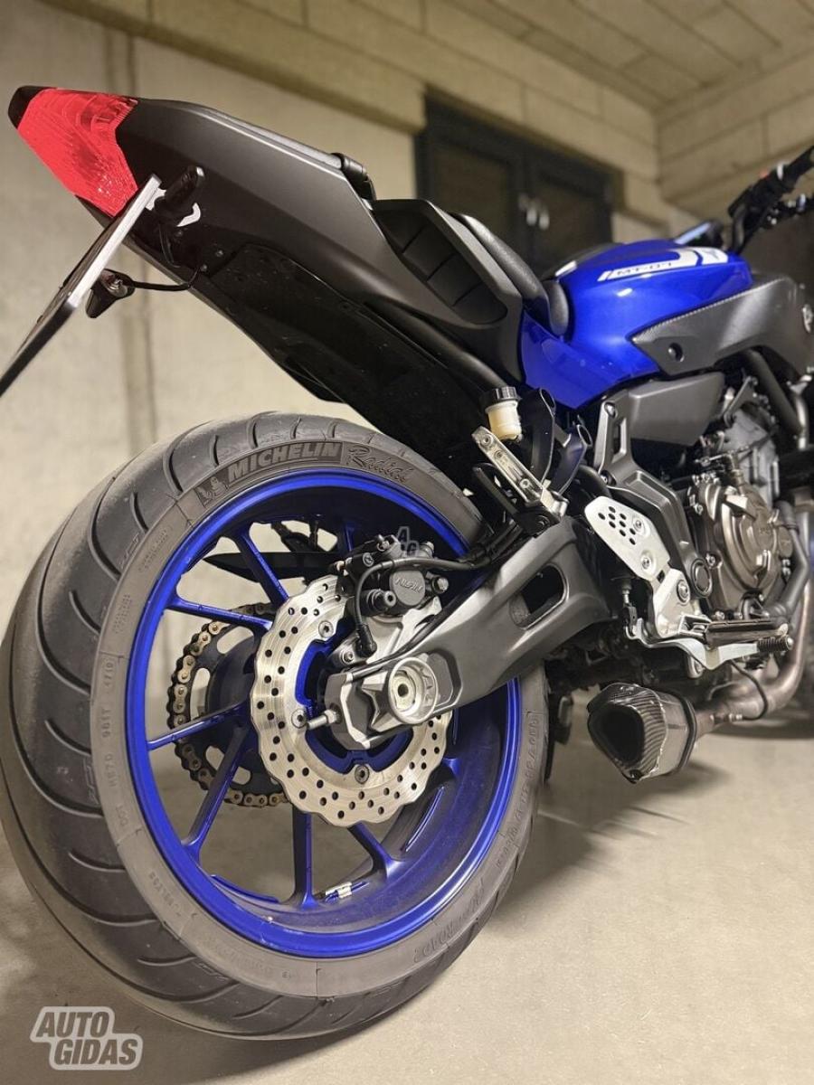 Blue Yamaha MT 07 2017 in Vilnius, with an engine capacity of 0.69 L and mileage of 26 thousand km for 4150 €, photo 7 on AUTOMOTO.COM.LV