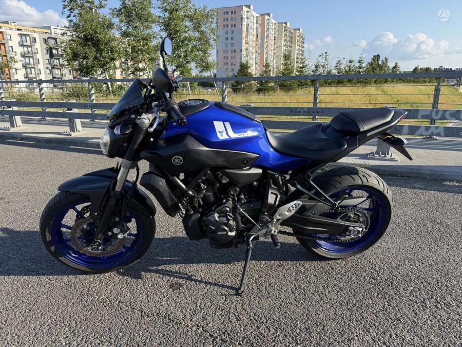 Blue Yamaha MT 07 2018 in Vilnius, with an engine capacity of 0.69 L and mileage of 28 thousand km for 4600 €, photo 1 on AUTOMOTO.COM.LV