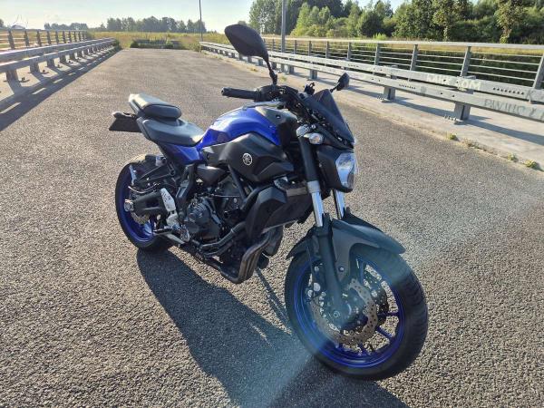 Blue Yamaha MT 07 2018 in Vilnius, with an engine capacity of 0.69 L and mileage of 28 thousand km for 4600 €, photo 5 on AUTOMOTO.COM.LV