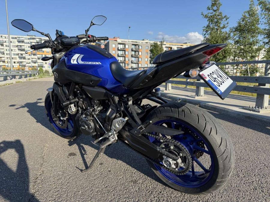 Blue Yamaha MT 07 2018 in Vilnius, with an engine capacity of 0.69 L and mileage of 28 thousand km for 4600 €, photo 9 on AUTOMOTO.COM.LV