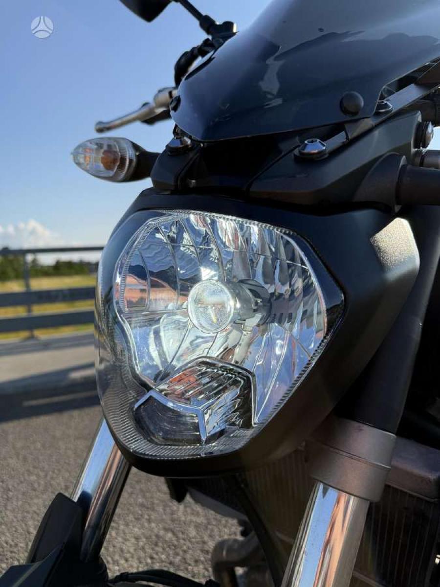 Blue Yamaha MT 07 2018 in Vilnius, with an engine capacity of 0.69 L and mileage of 28 thousand km for 4600 €, photo 13 on AUTOMOTO.COM.LV