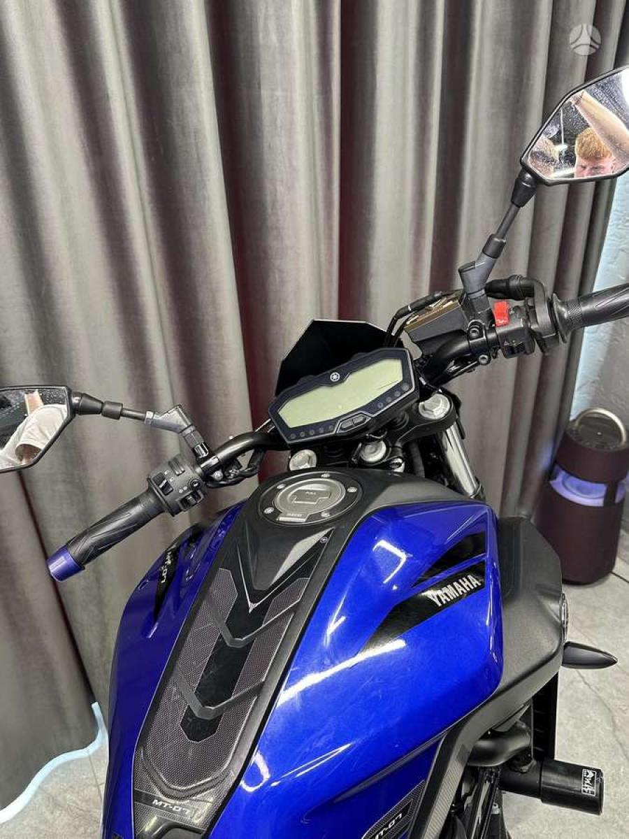 Blue Yamaha MT 07 2018 in Vilnius, with an engine capacity of 0.70 L and mileage of 31 thousand km for 4700 €, photo 11 on AUTOMOTO.COM.LV