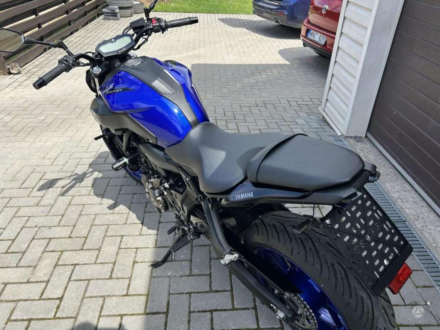Синий Ямаха MT 07 2019 в Каунас, объемом двигателя 0.70 л и пробегом 22 тыс. км за 4550 €, фото 23 на AUTOMOTO.COM.LV
