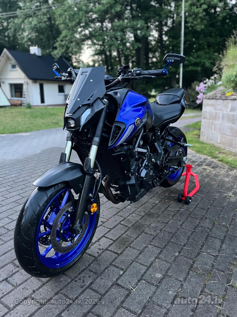 Blue Yamaha MT 07 2021 in Tallinn, with an engine capacity of 0.69 L and mileage of 18 thousand km for 6490 €, photo 1 on AUTOMOTO.COM.LV
