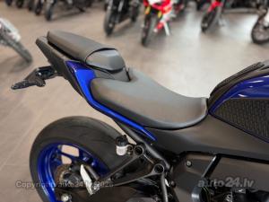 Blue Yamaha MT 07 2025 in Tallinn, with an engine capacity of 0.69 L and mileage of 5 thousand km for 7190 €, photo 6 on AUTOMOTO.COM.LV