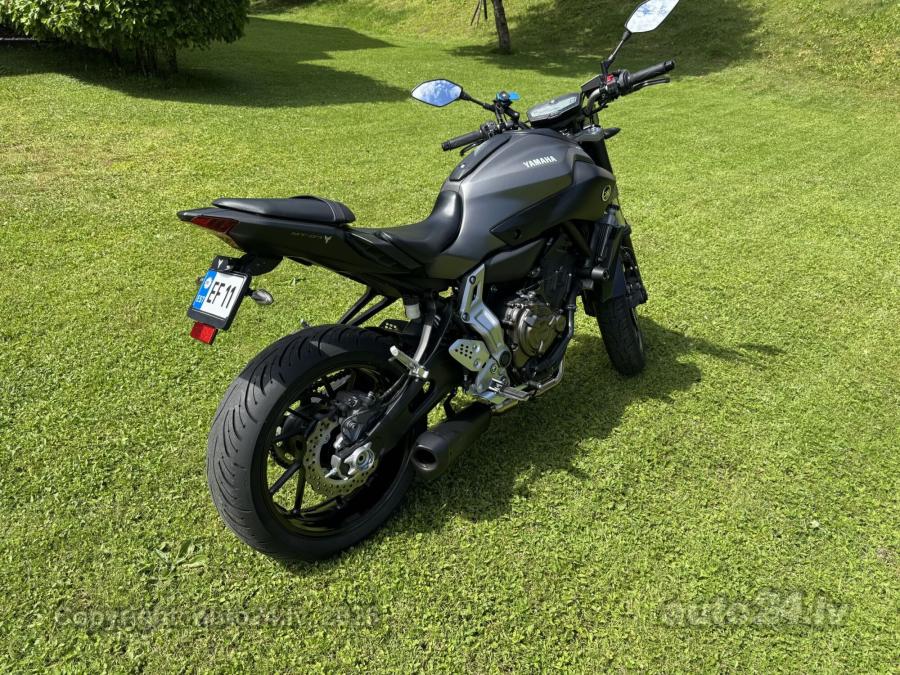 Grey Yamaha MT 07 2016 in Tallinn, with an engine capacity of 0.00 L and mileage of 29 thousand km for 5500 €, photo 3 on AUTOMOTO.COM.LV