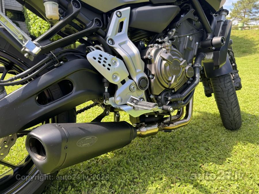 Grey Yamaha MT 07 2016 in Tallinn, with an engine capacity of 0.00 L and mileage of 29 thousand km for 5500 €, photo 4 on AUTOMOTO.COM.LV