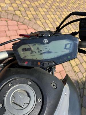 Серый Ямаха MT 07 2017 в Клайпеда, объемом двигателя 0.69 л и пробегом 9 тыс. км за 5250 €, фото 15 на AUTOMOTO.COM.LV