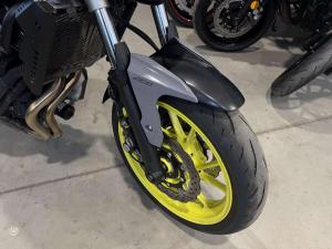 Pelēks Yamaha MT 07 2017 Šauļi, ar dzinēja tilpumu 0.69 L un nobraukumu 25 tūkst. km par 4250 €, foto 5 vietnē AUTOMOTO.COM.LV