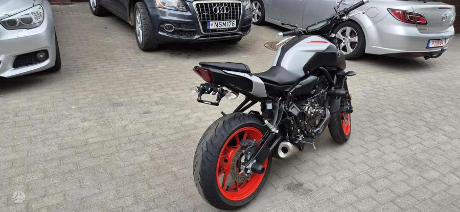 Grey Yamaha MT 07 2019 in Vilnius, with an engine capacity of 0.70 L and mileage of 15 thousand km for 3600 €, photo 6 on AUTOMOTO.COM.LV