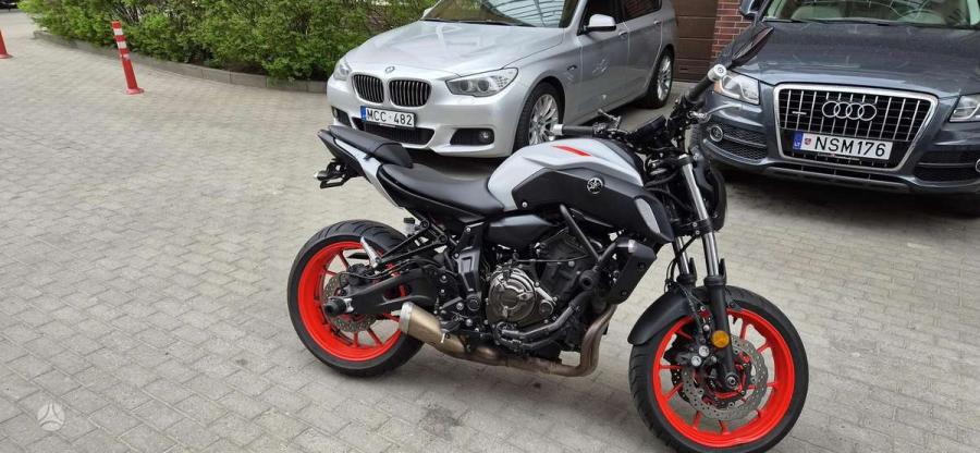 Grey Yamaha MT 07 2019 in Vilnius, with an engine capacity of 0.70 L and mileage of 15 thousand km for 3600 €, photo 7 on AUTOMOTO.COM.LV