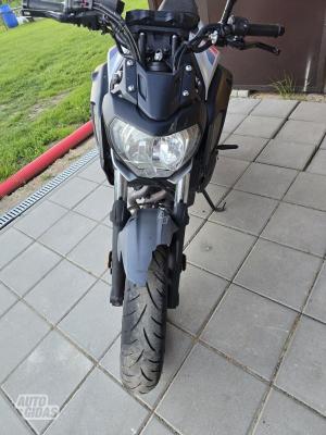 Pelēks Yamaha MT 07 2020 Marijampole, ar dzinēja tilpumu 0.70 L un nobraukumu 17 tūkst. km par 4200 €, foto 7 vietnē AUTOMOTO.COM.LV