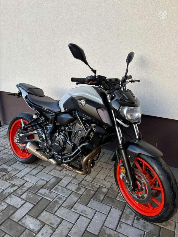Grey Yamaha MT 07 2020 in Kaunas, with an engine capacity of 0.69 L and mileage of 0 thousand km for 4650 €, photo 1 on AUTOMOTO.COM.LV