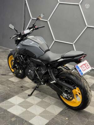 Grey Yamaha MT 07 2021 in Kaunas, with an engine capacity of 0.69 L and mileage of 19 thousand km for 5200 €, photo 5 on AUTOMOTO.COM.LV