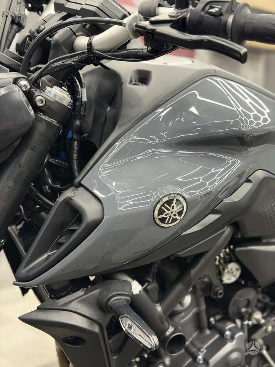 Grey Yamaha MT 07 2021 in Kaunas, with an engine capacity of 0.69 L and mileage of 19 thousand km for 5200 €, photo 6 on AUTOMOTO.COM.LV