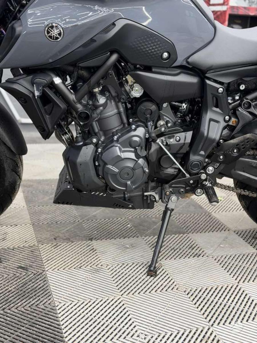 Grey Yamaha MT 07 2021 in Kaunas, with an engine capacity of 0.69 L and mileage of 19 thousand km for 5200 €, photo 10 on AUTOMOTO.COM.LV