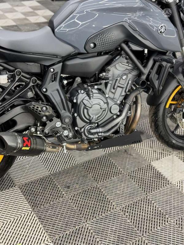 Grey Yamaha MT 07 2021 in Kaunas, with an engine capacity of 0.69 L and mileage of 19 thousand km for 5200 €, photo 10 on AUTOMOTO.COM.LV
