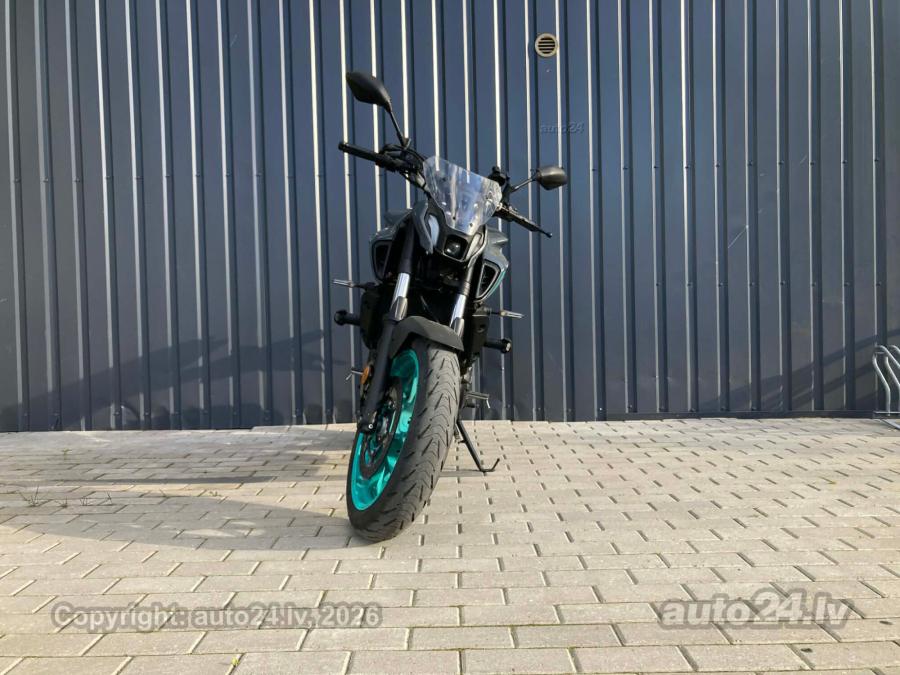 Grey Yamaha MT 07 2022 in Tartu, with an engine capacity of 0.69 L and mileage of 14 thousand km for 5990 €, photo 3 on AUTOMOTO.COM.LV