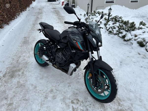Pelēks Yamaha MT 07 2023 Šauļi, ar dzinēja tilpumu 0.69 L un nobraukumu 9 tūkst. km par 5890 €, foto 1 vietnē AUTOMOTO.COM.LV