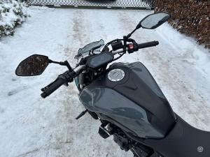 Pelēks Yamaha MT 07 2023 Šauļi, ar dzinēja tilpumu 0.69 L un nobraukumu 9 tūkst. km par 5890 €, foto 15 vietnē AUTOMOTO.COM.LV