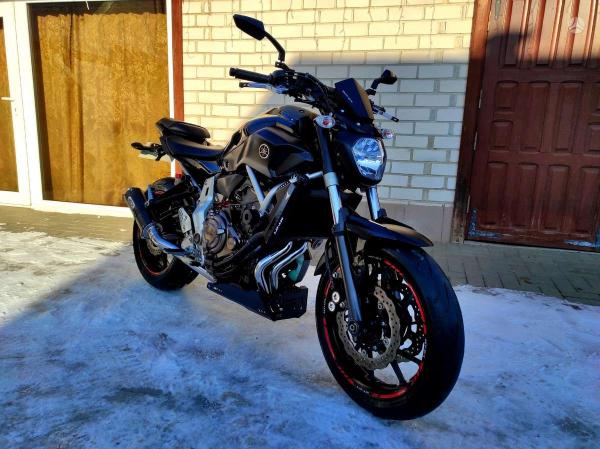 Yamaha MT 07 2014 in Prienai, with an engine capacity of 0.70 L and mileage of 25 thousand km for 4250 €, photo 1 on AUTOMOTO.COM.LV
