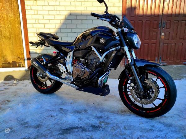 Yamaha MT 07 2014 in Prienai, with an engine capacity of 0.70 L and mileage of 25 thousand km for 4250 €, photo 6 on AUTOMOTO.COM.LV