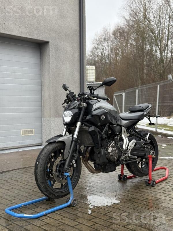 Yamaha MT 07 2015 in Tallinn, with an engine capacity of 0.70 L and mileage of 0 thousand km for 4490 €, photo 3 on AUTOMOTO.COM.LV