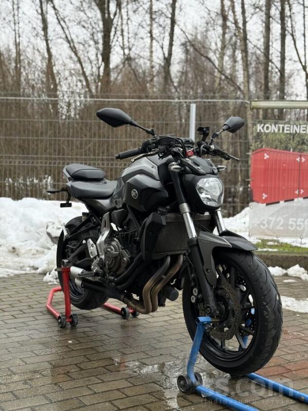 Yamaha MT 07 2015 in Tallinn, with an engine capacity of 0.70 L and mileage of 0 thousand km for 4490 €, photo 4 on AUTOMOTO.COM.LV