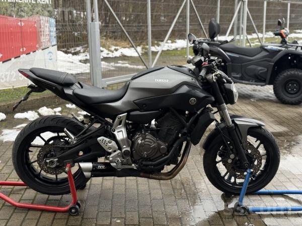 Yamaha MT 07 2015 in Tallinn, with an engine capacity of 0.70 L and mileage of 0 thousand km for 4490 €, photo 5 on AUTOMOTO.COM.LV