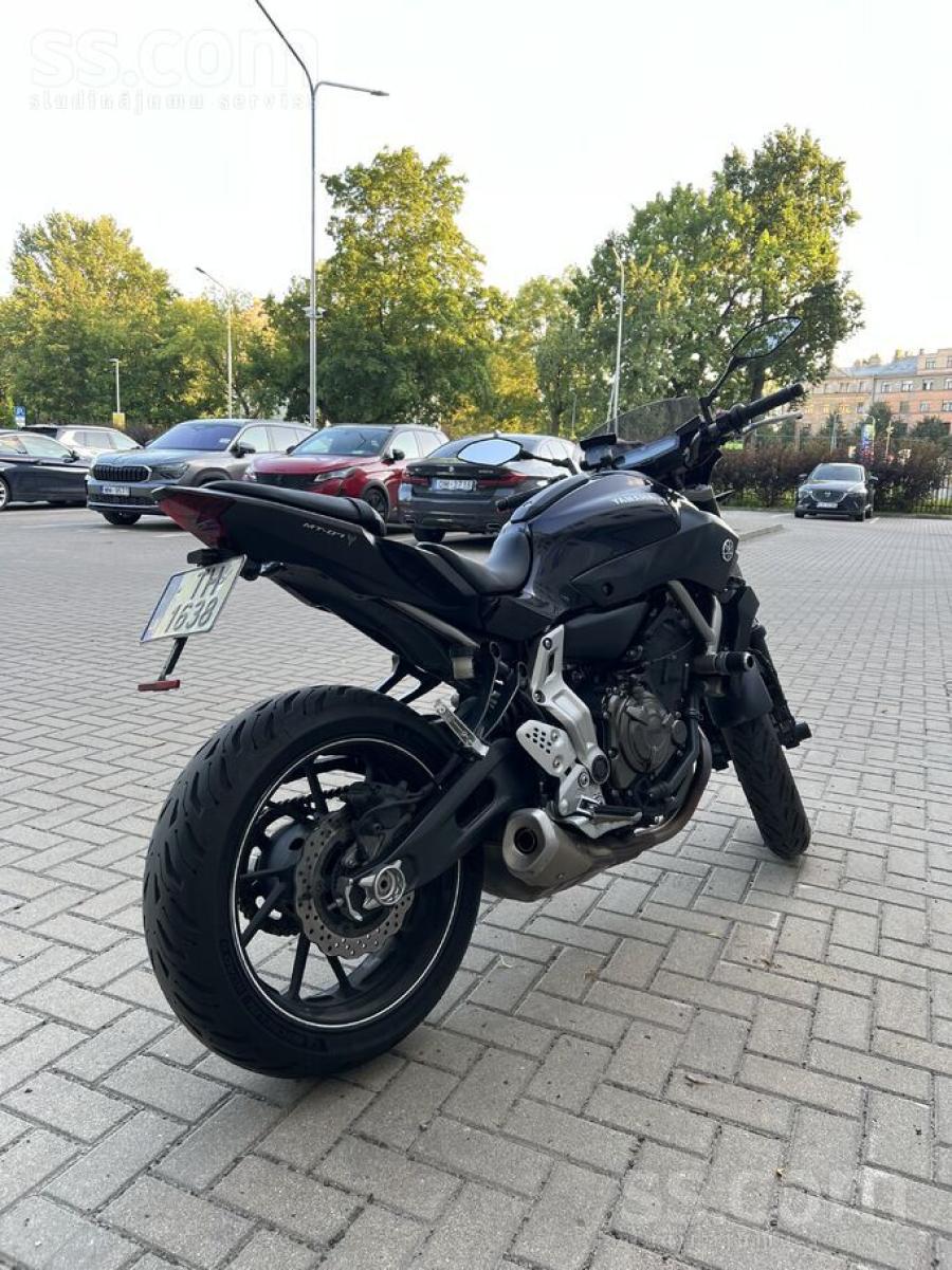 Yamaha MT 07 2015 in Riga, with an engine capacity of 0.69 L and mileage of 0 thousand km for 4300 €, photo 3 on AUTOMOTO.COM.LV