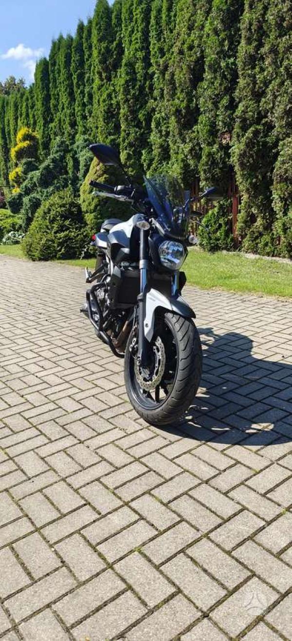 Yamaha MT 07 2015 Jonava, ar dzinēja tilpumu 0.00 L un nobraukumu 31 tūkst. km par 4000 €, foto 2 vietnē AUTOMOTO.COM.LV