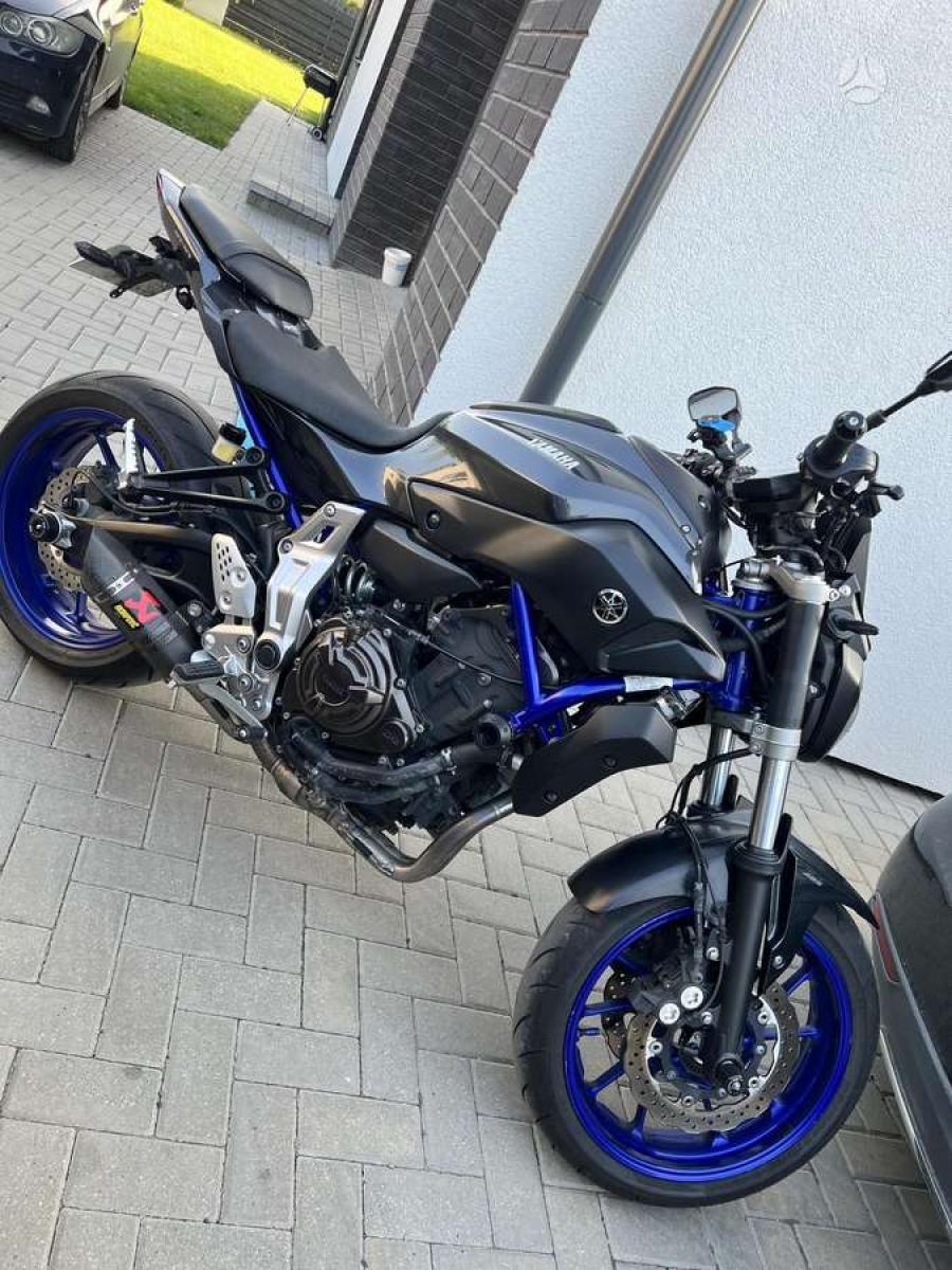 Yamaha MT 07 2015 in Kaunas, with an engine capacity of 0.70 L and mileage of 40 thousand km for 4400 €, photo 1 on AUTOMOTO.COM.LV