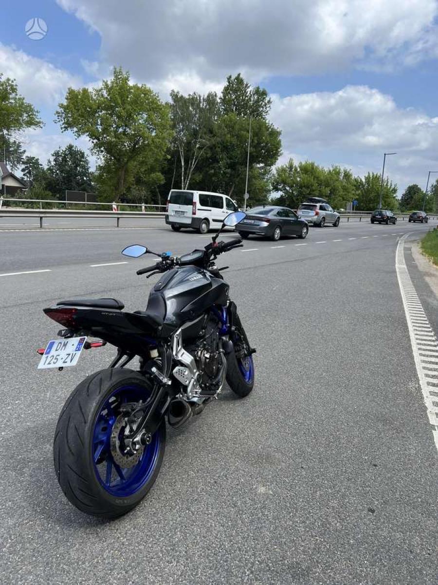Yamaha MT 07 2015 in Kaunas, with an engine capacity of 0.70 L and mileage of 40 thousand km for 4400 €, photo 4 on AUTOMOTO.COM.LV