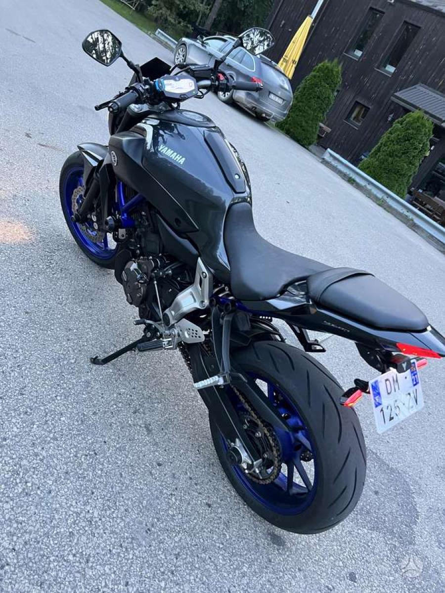 Yamaha MT 07 2015 in Kaunas, with an engine capacity of 0.70 L and mileage of 40 thousand km for 4400 €, photo 7 on AUTOMOTO.COM.LV
