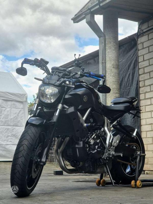 Yamaha MT 07 2015 in Prienai, with an engine capacity of 0.70 L and mileage of 39 thousand km for 4150 €, photo 3 on AUTOMOTO.COM.LV