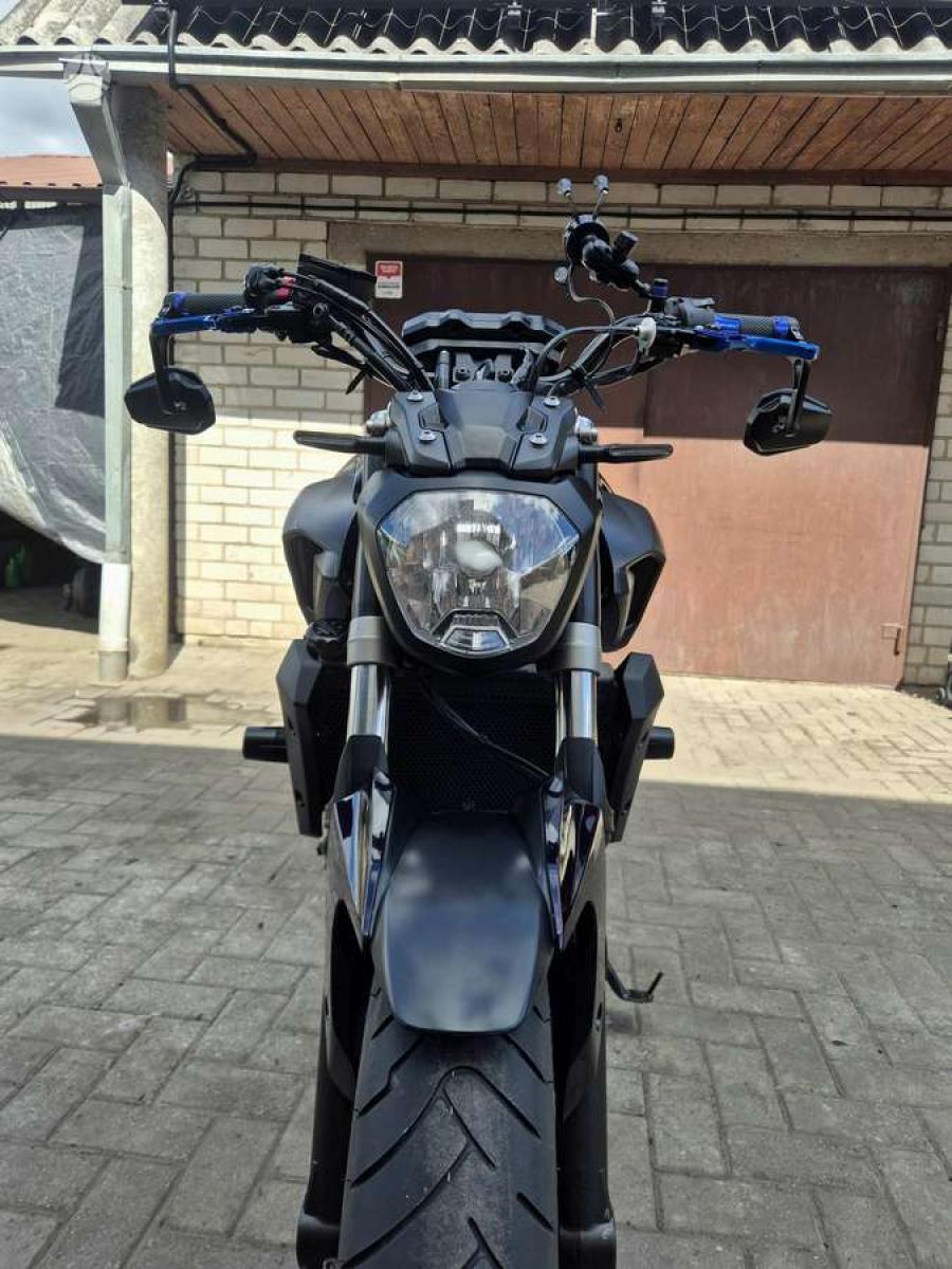 Yamaha MT 07 2015 in Prienai, with an engine capacity of 0.70 L and mileage of 39 thousand km for 4150 €, photo 13 on AUTOMOTO.COM.LV