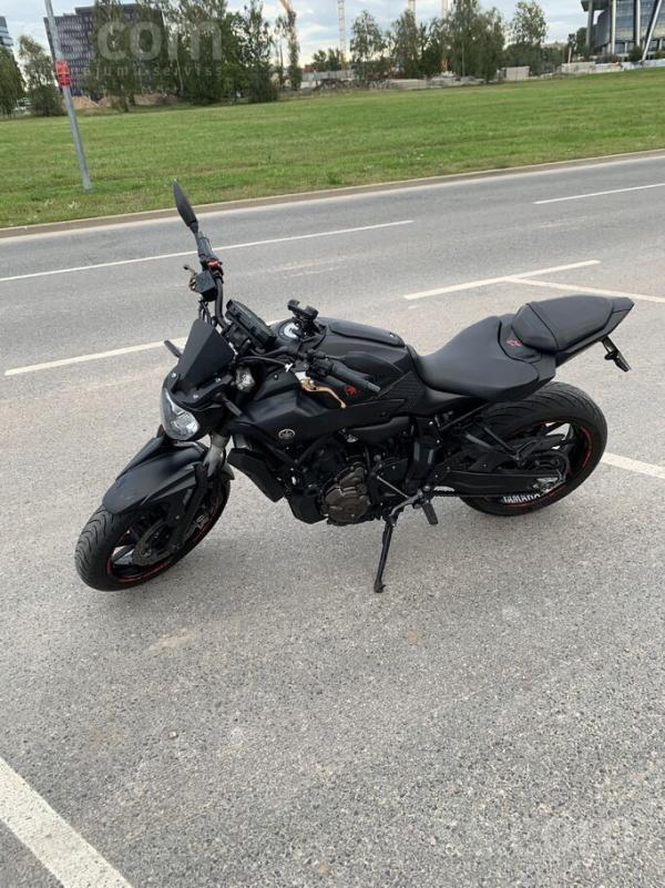 Yamaha MT 07 2015 in Riga, with an engine capacity of 0.69 L and mileage of 0 thousand km for 4600 €, photo 3 on AUTOMOTO.COM.LV