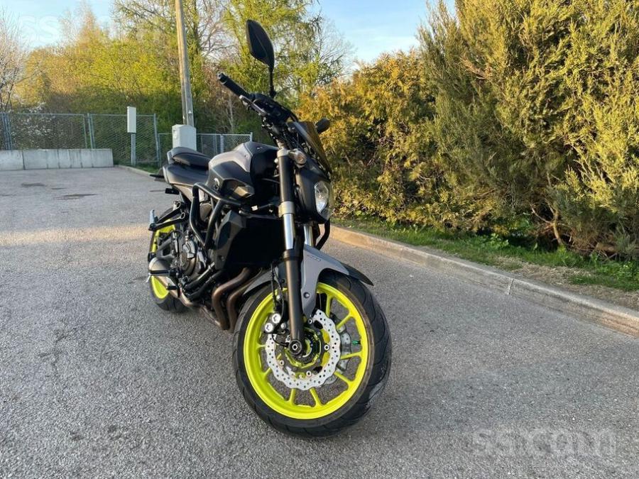 Yamaha MT 07 2016 in Riga, with an engine capacity of 0.69 L and mileage of 0 thousand km for 5000 €, photo 4 on AUTOMOTO.COM.LV