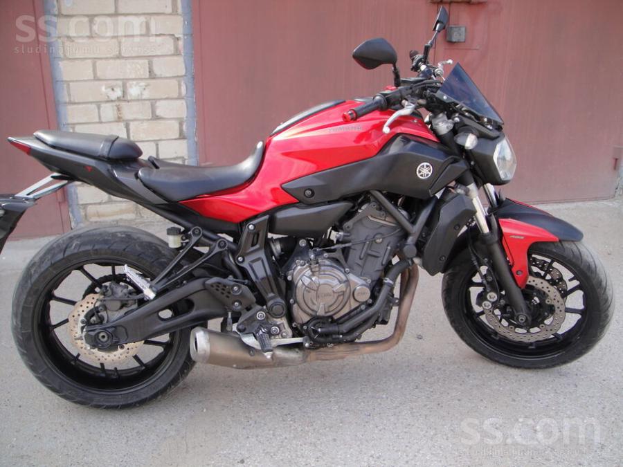 Yamaha MT 07 2016 in Liepaja, with an engine capacity of 0.70 L and mileage of 0 thousand km for 4400 €, photo 3 on AUTOMOTO.COM.LV