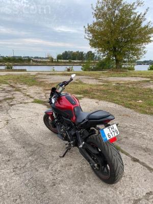 Yamaha MT 07 2016 in Riga, with an engine capacity of 0.69 L and mileage of 0 thousand km for 4950 €, photo 5 on AUTOMOTO.COM.LV