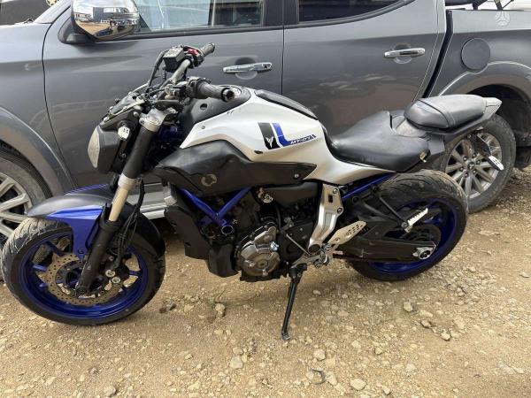 Yamaha MT 07 2016 Tauragė, ar dzinēja tilpumu 0.70 L un nobraukumu 20 tūkst. km par 2750 €, foto 1 vietnē AUTOMOTO.COM.LV