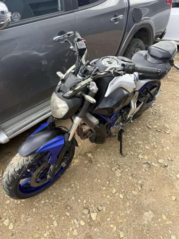 Yamaha MT 07 2016 in Taurage, with an engine capacity of 0.70 L and mileage of 20 thousand km for 2750 €, photo 2 on AUTOMOTO.COM.LV