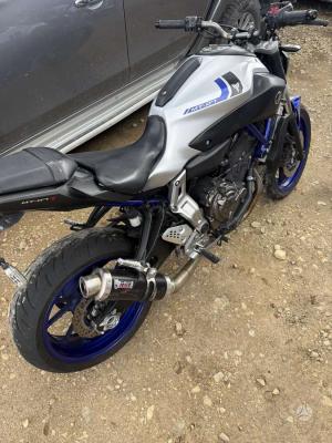 Yamaha MT 07 2016 in Taurage, with an engine capacity of 0.70 L and mileage of 20 thousand km for 2750 €, photo 8 on AUTOMOTO.COM.LV