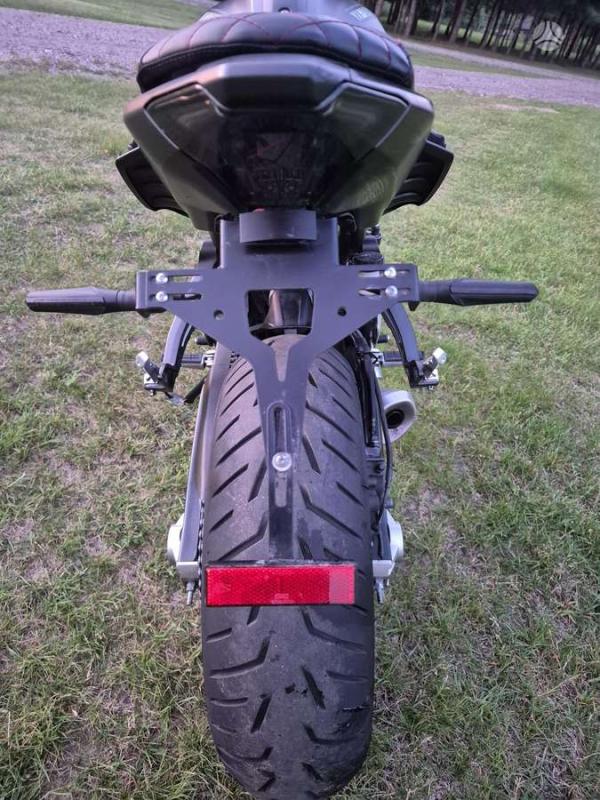 Yamaha MT 07 2016 in Kazlu Ruda, with an engine capacity of 0.70 L and mileage of 30 thousand km for 4400 €, photo 6 on AUTOMOTO.COM.LV