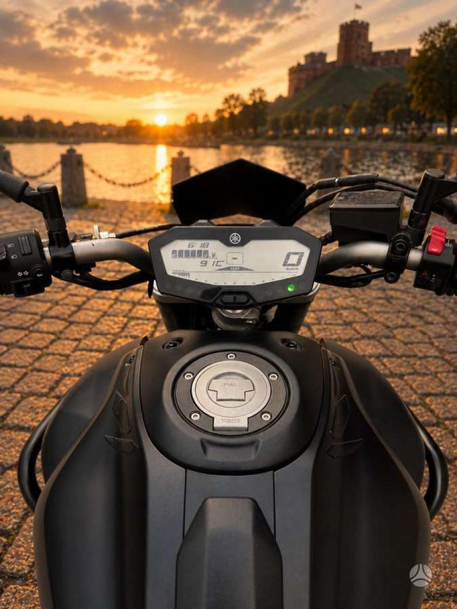 Yamaha MT 07 2016 in Vilnius, with an engine capacity of 0.69 L and mileage of 24 thousand km for 4450 €, photo 7 on AUTOMOTO.COM.LV