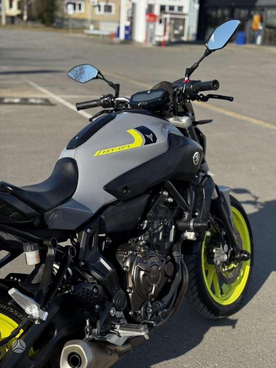 Yamaha MT 07 2016 Viļņa, ar dzinēja tilpumu 0.69 L un nobraukumu 10 tūkst. km par 4399 €, foto 6 vietnē AUTOMOTO.COM.LV