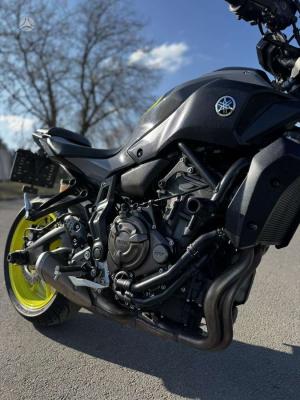 Yamaha MT 07 2016 Viļņa, ar dzinēja tilpumu 0.69 L un nobraukumu 10 tūkst. km par 4399 €, foto 8 vietnē AUTOMOTO.COM.LV