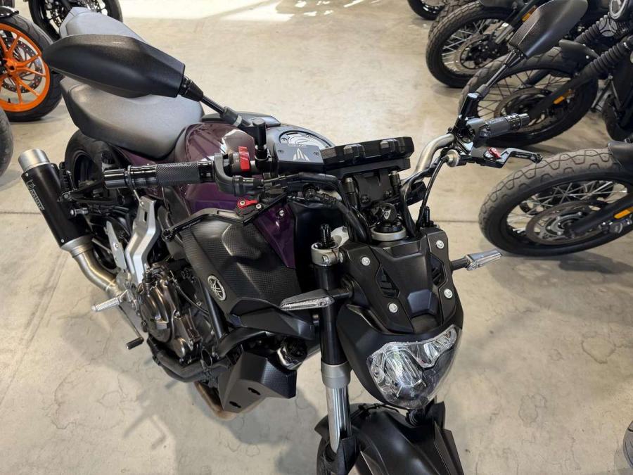 Yamaha MT 07 2016 in Siauliai, with an engine capacity of 0.69 L and mileage of 26 thousand km for 4490 €, photo 14 on AUTOMOTO.COM.LV