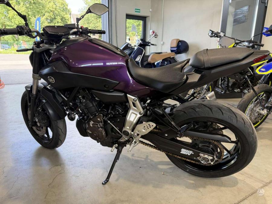 Yamaha MT 07 2016 in Siauliai, with an engine capacity of 0.69 L and mileage of 26 thousand km for 4490 €, photo 17 on AUTOMOTO.COM.LV
