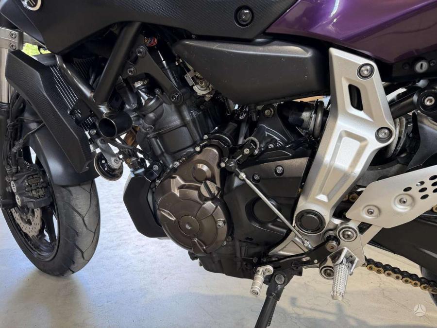 Yamaha MT 07 2016 in Siauliai, with an engine capacity of 0.69 L and mileage of 26 thousand km for 4490 €, photo 19 on AUTOMOTO.COM.LV